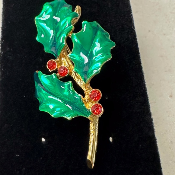 Jewelry | Vintage Gold Tone Enamel Signed Aai Christmas Holly Brooch ...